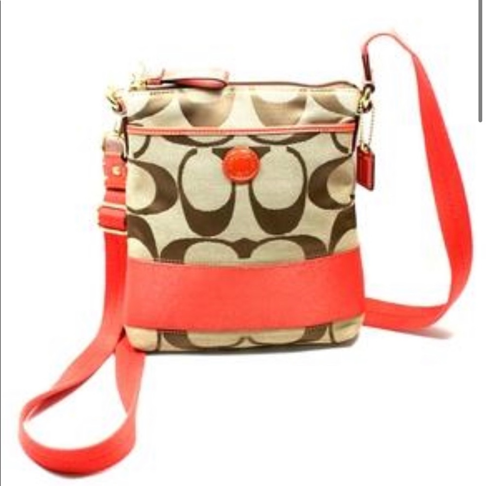 Coach Signature Swingpack Crossbody - Gem